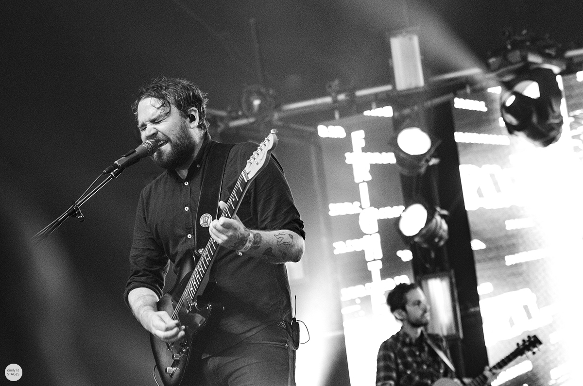 Frightened Rabbit, Down the rabbit hole 2016 – Dimly lit stages