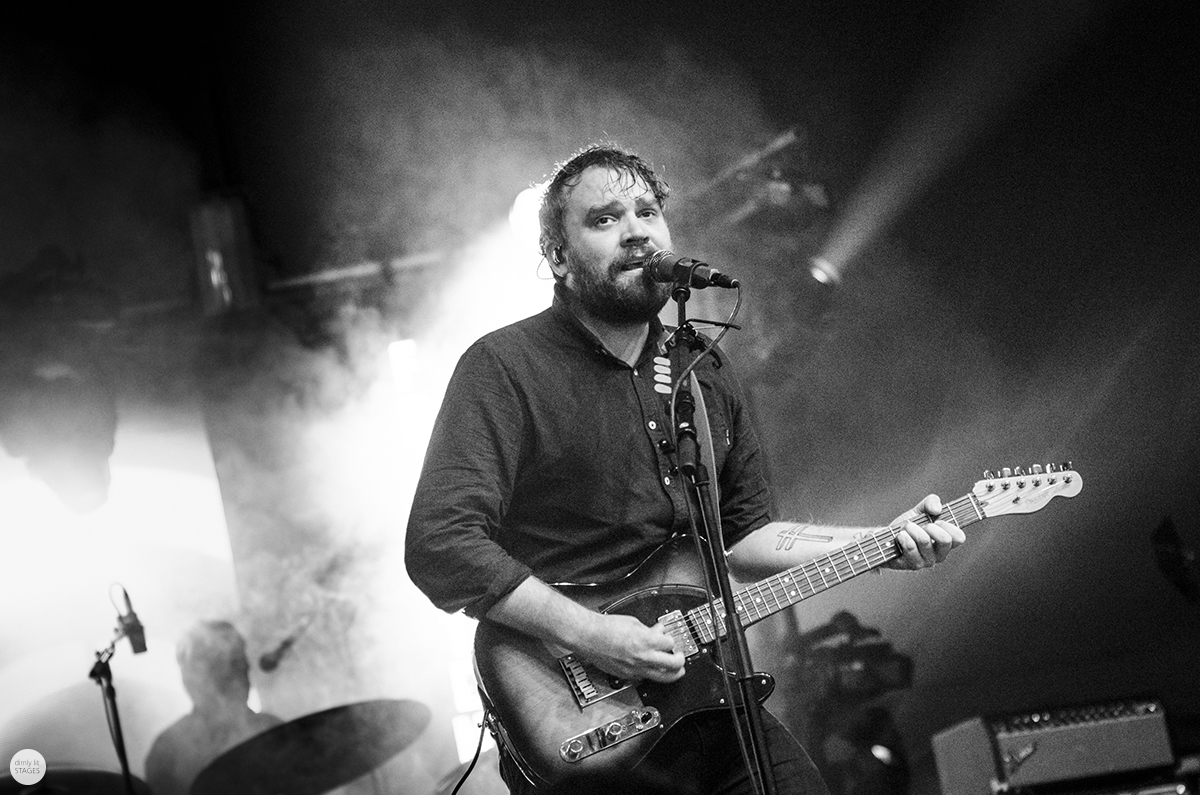 Frightened Rabbit, Down the rabbit hole 2016 – Dimly lit stages