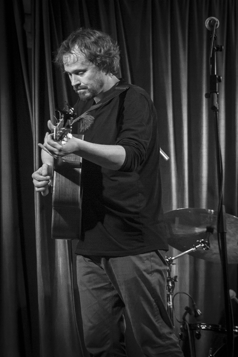 Rhob Cunningham, Lost Lane, Dublin – Dimly lit stages